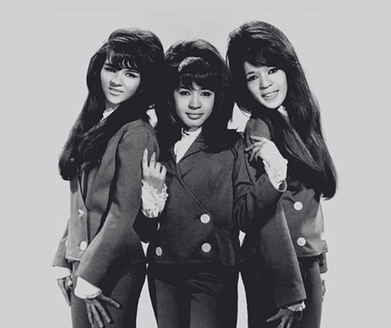 The Ronettes – The Vocal Group Hall of Fame